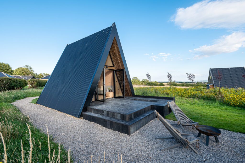 Two unique spaces to stay in nature | Luxury cabin designer and ...