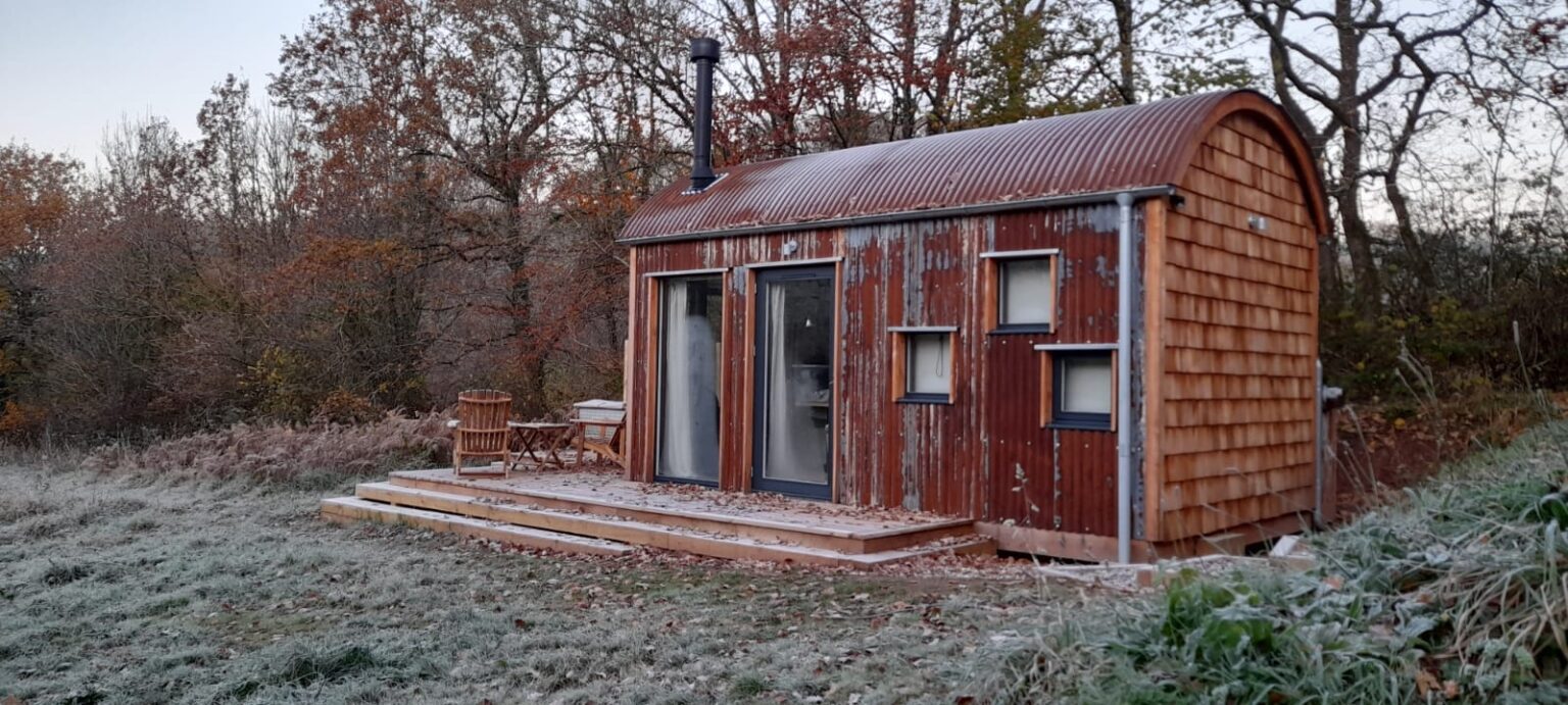 A luxury off-grid cabin | Luxury cabin design and build in the UK| Life ...